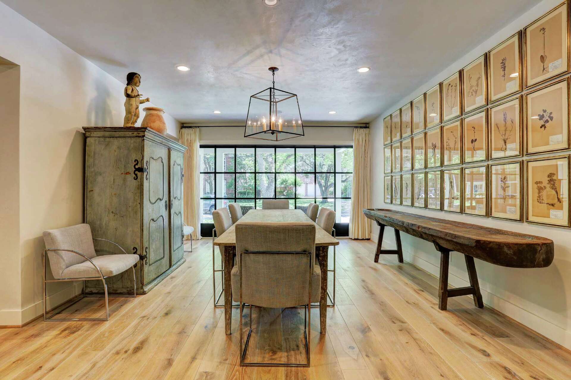 Houston shop owner's stylish home works for her blended family