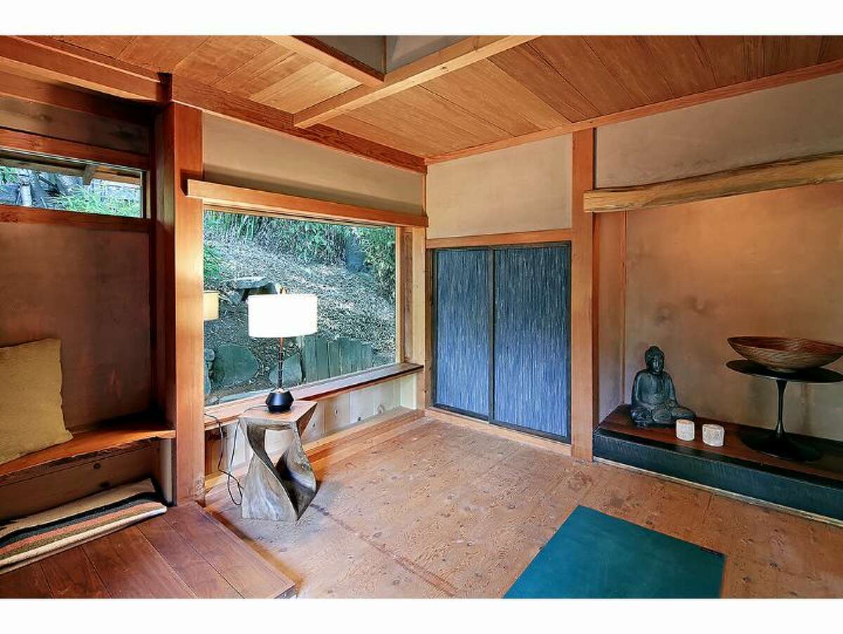 Suyama-designed Zen 'urban farmhouse' for sale