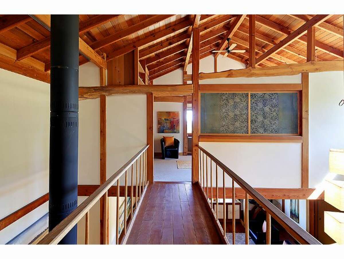 Suyama-designed Zen 'urban farmhouse' for sale
