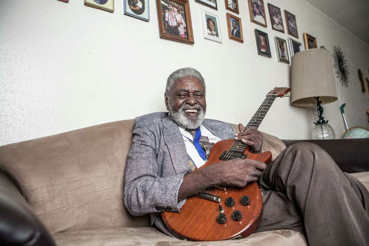 Blues player Jimmy Dotson dies