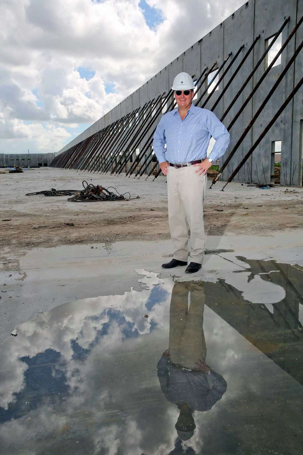 Industrial real estate company tilts away at special projects