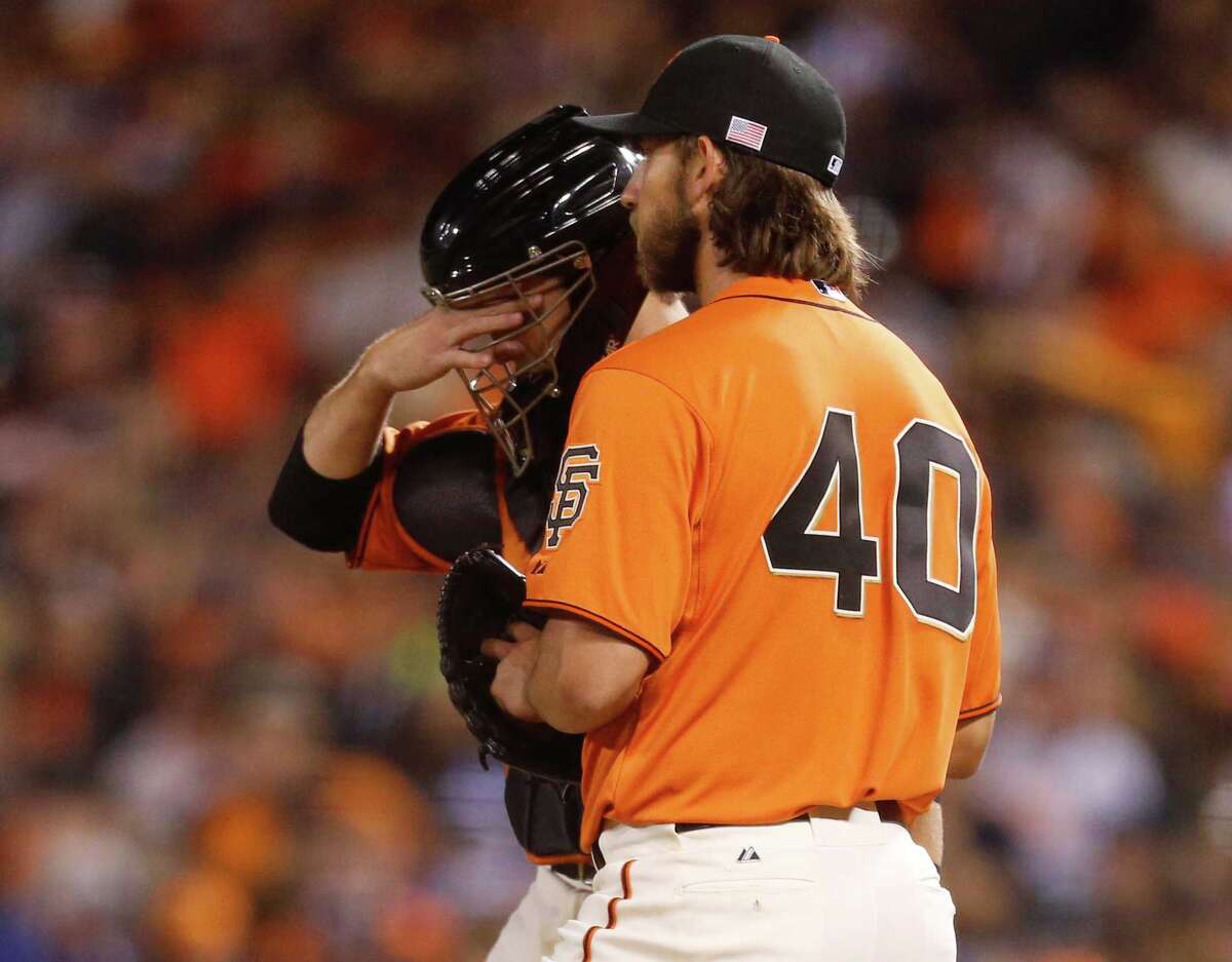 Bumgarner sets strikeout mark as Giants rout Dodgers