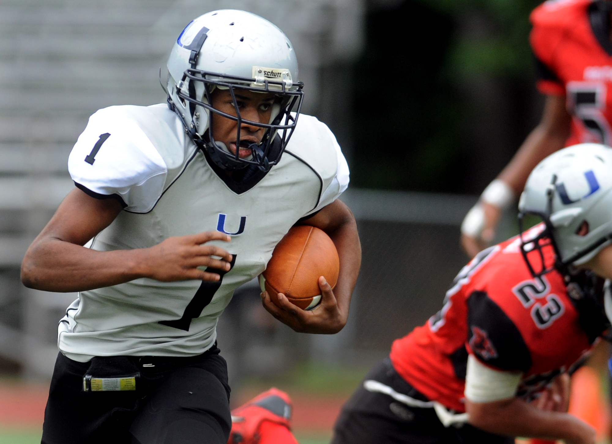 United rout Platt Tech in opener
