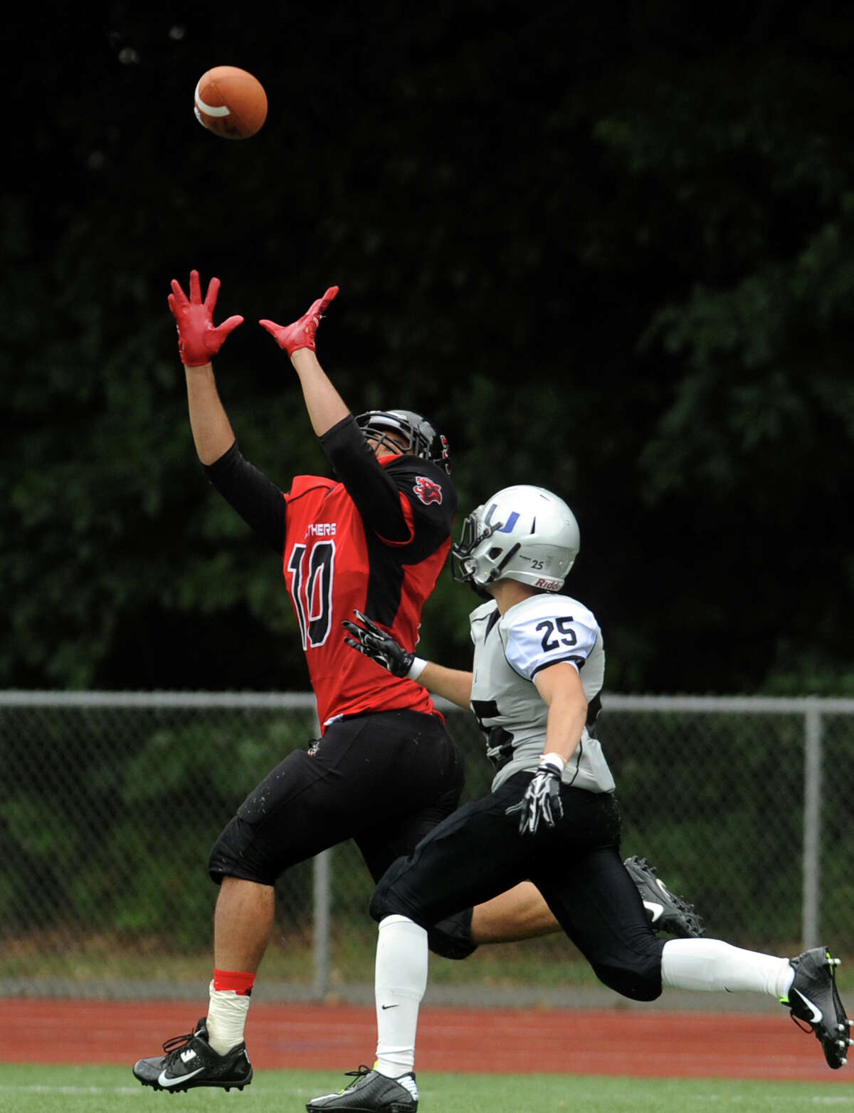 United rout Platt Tech in opener