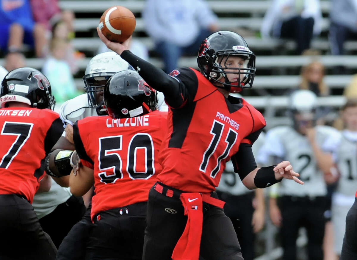 United rout Platt Tech in opener