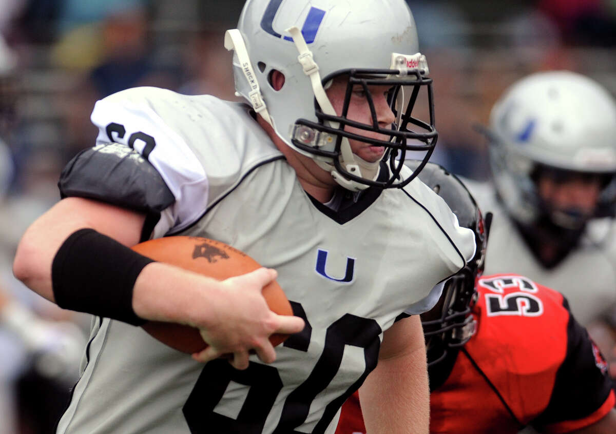 United rout Platt Tech in opener