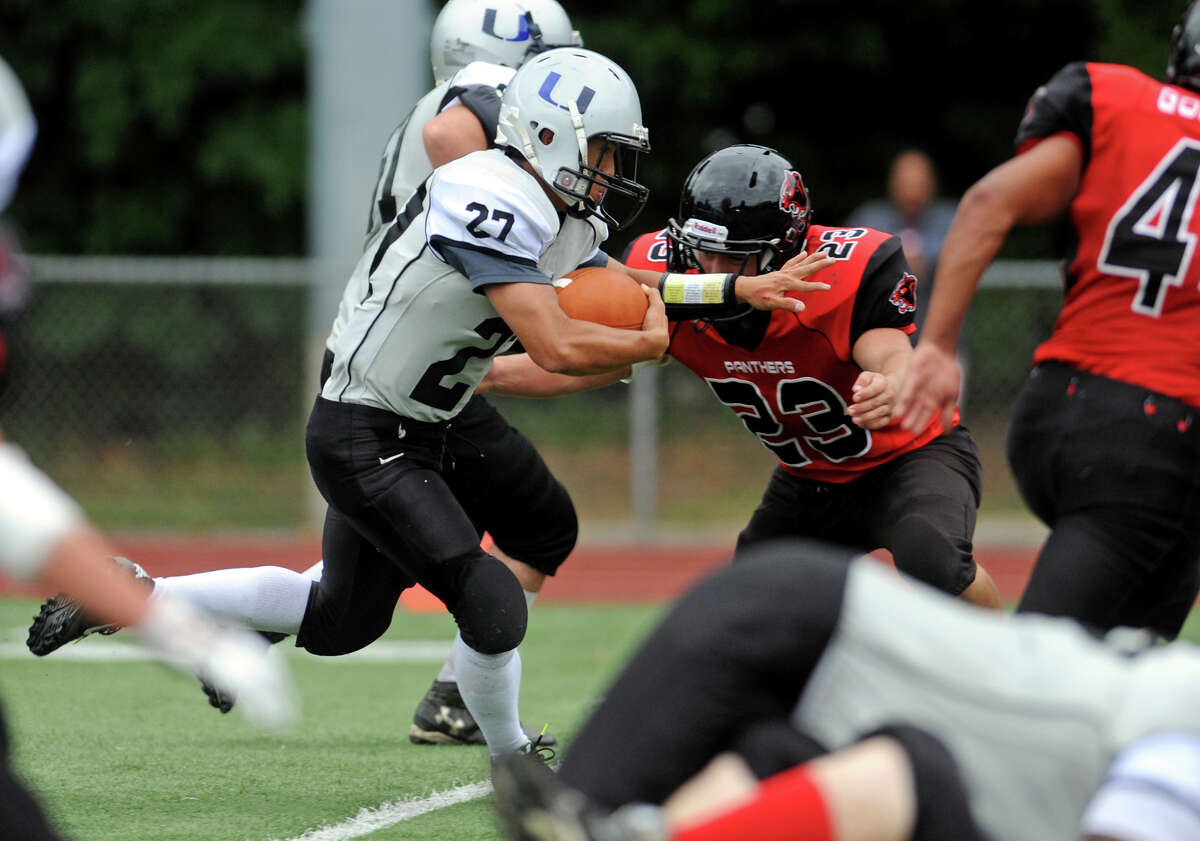 United rout Platt Tech in opener