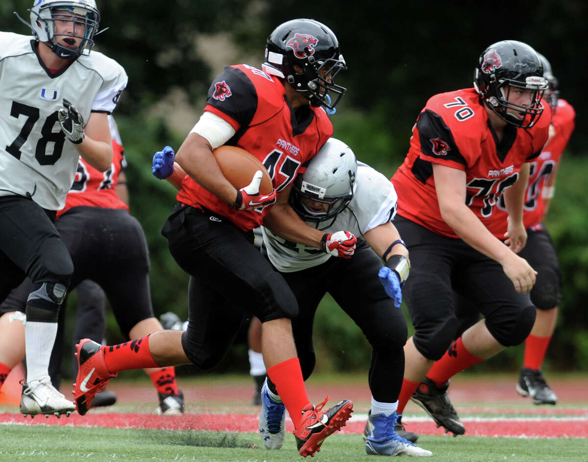 United rout Platt Tech in opener