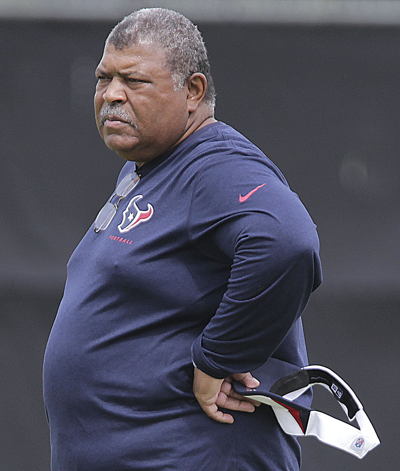 Crennel's NFL credentials earn respect of Texans