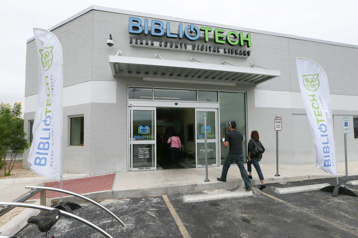 For Bexar BiblioTech, a year of living digitally