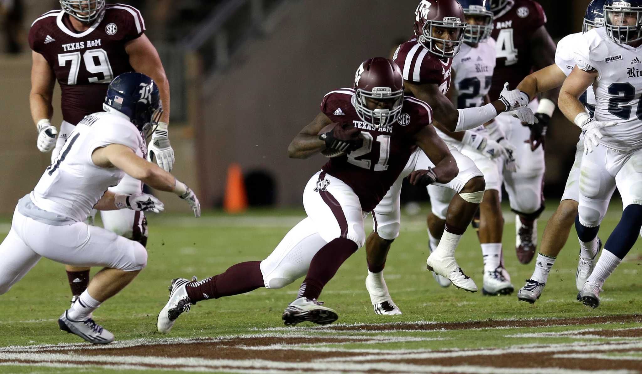 Texas A&M 38, Rice 10