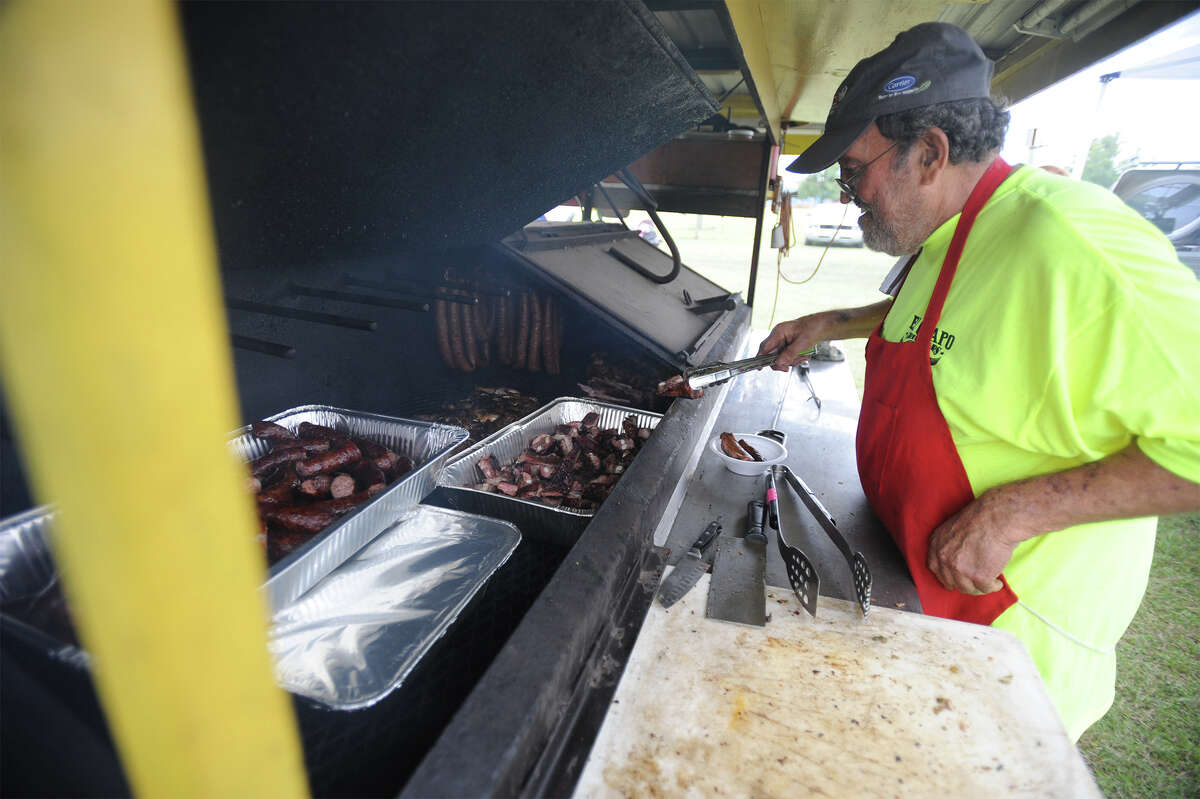 BBQ cook-off contestants set out to smoke the competition
