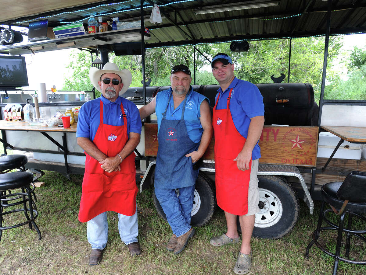 BBQ cook-off contestants set out to smoke the competition