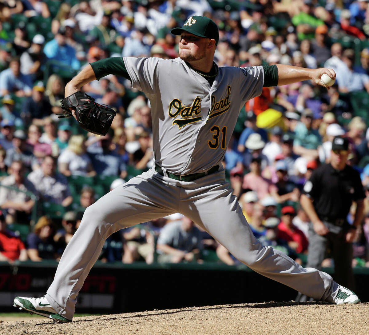 Billy Beane’s legacy can take major hit if A’s lose