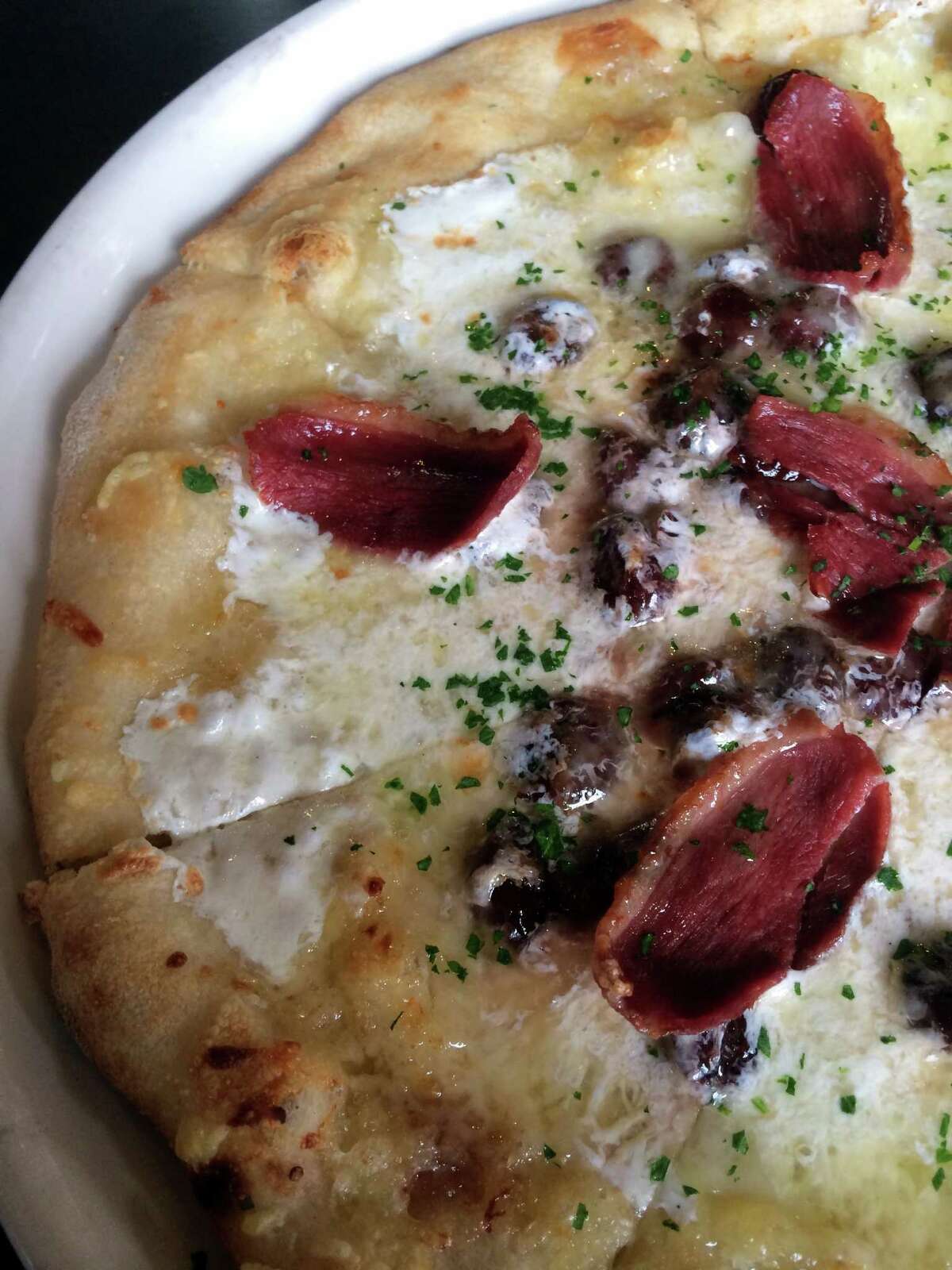 One great dish: smoked duck pizza at the Tasting Room