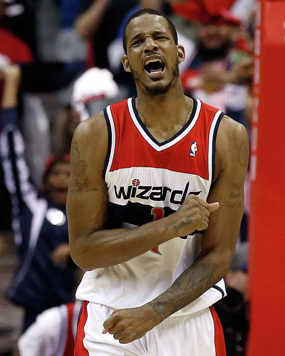Ariza prepared to take leadership role in second Rockets stint