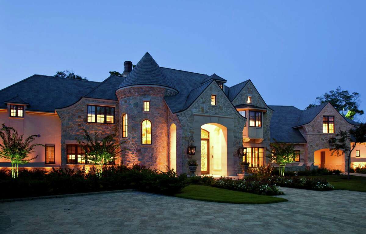 Businessman builds six-house compound for extended family