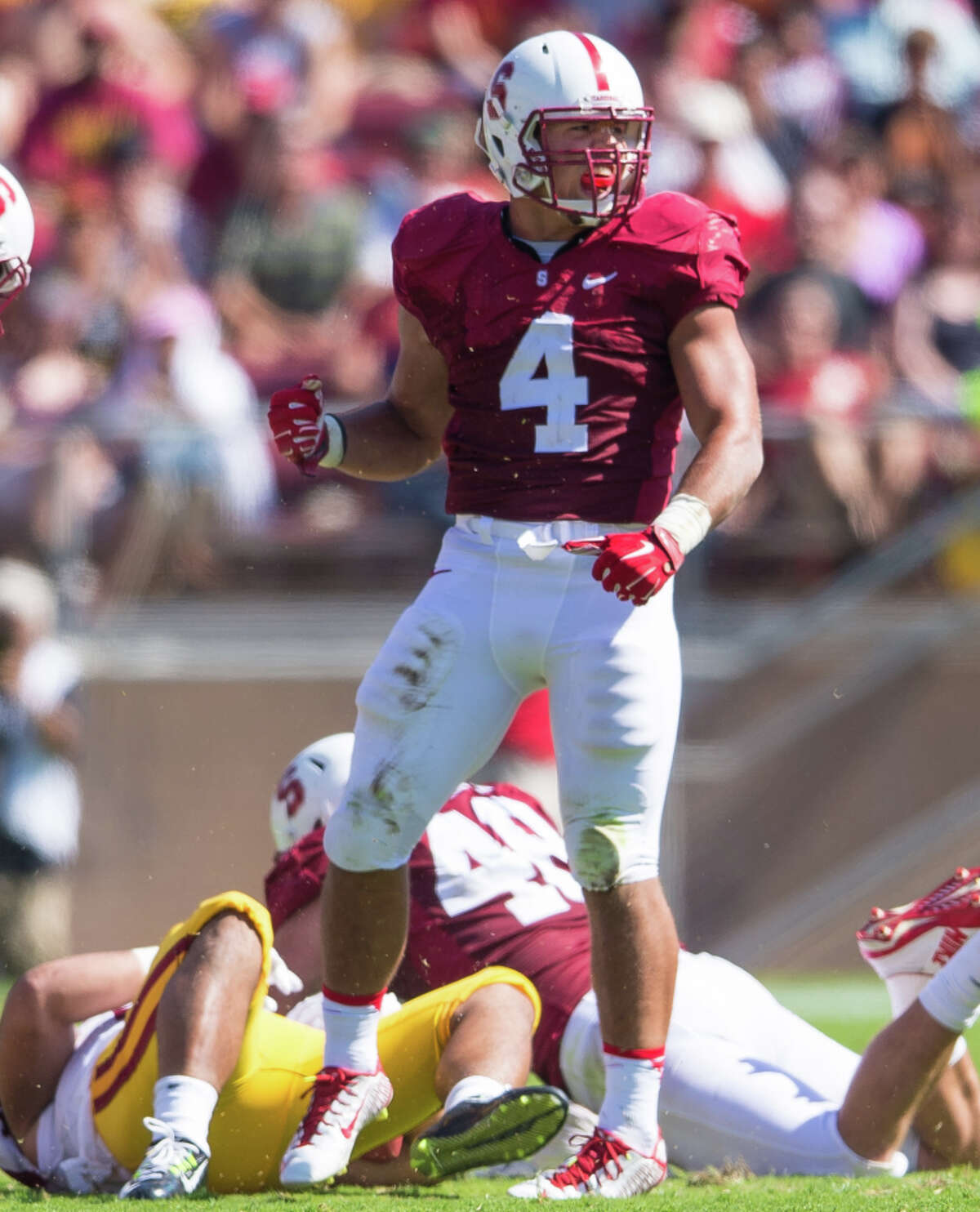 Stanford’s Blake Martinez a more subdued defensive leader