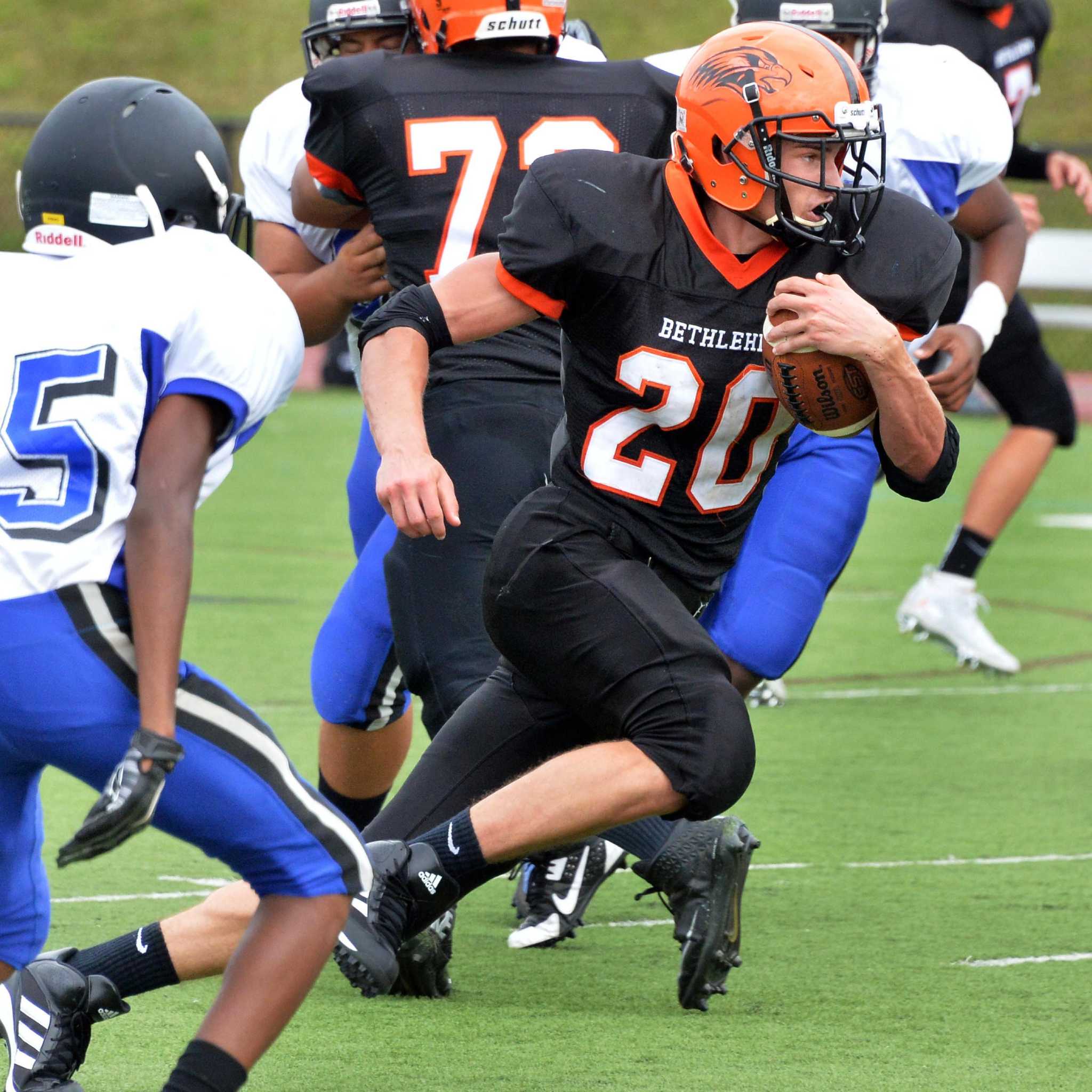 Eagles' Zonca in position to excel