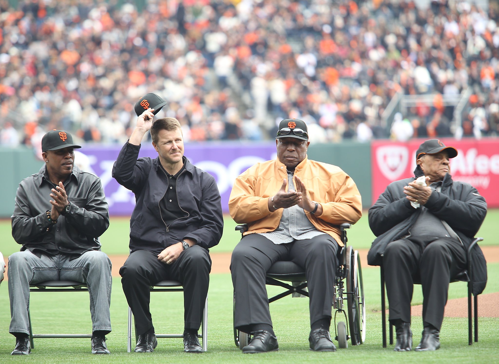 Jeff Kent, Cal bring light to dark sports landscape