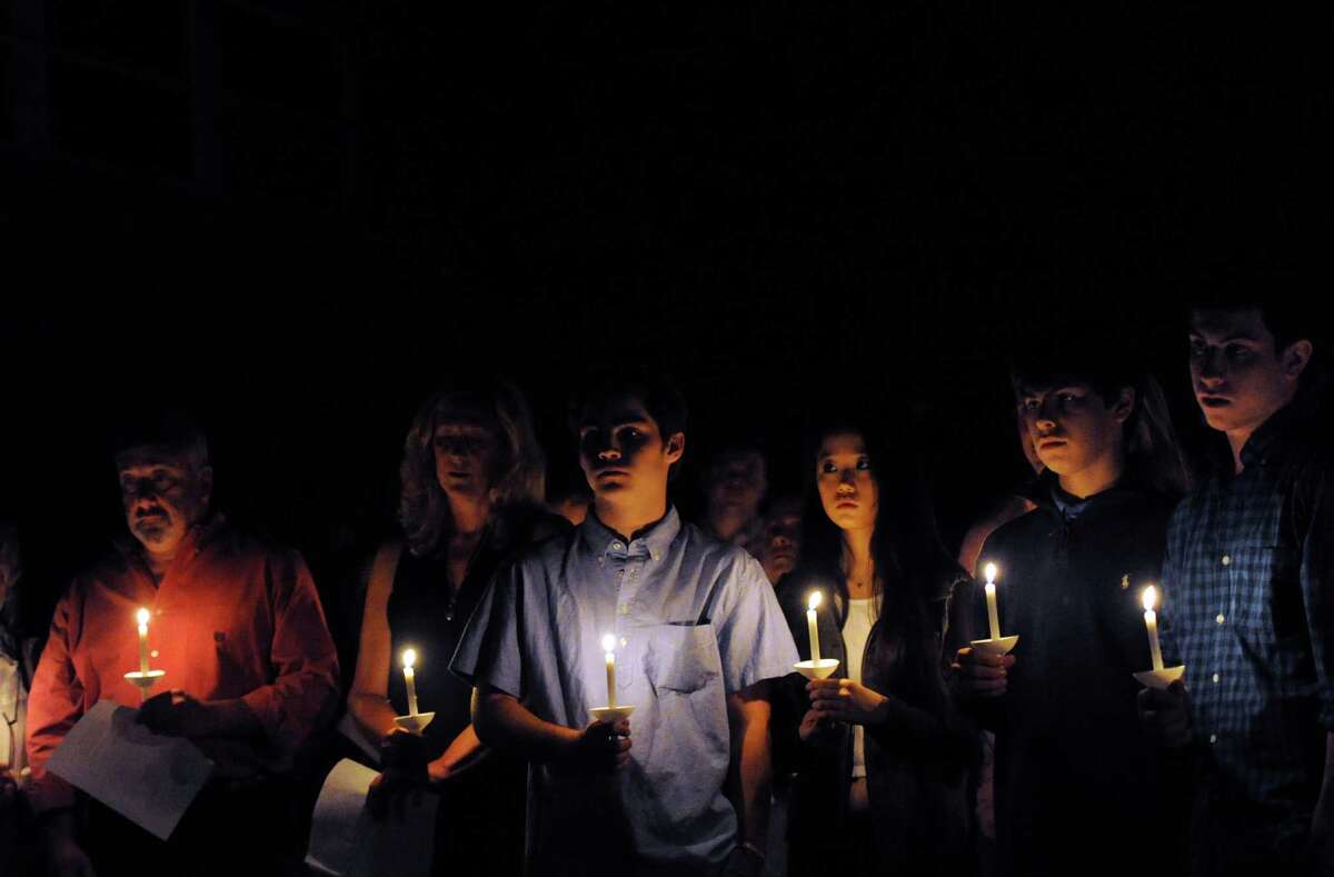 Teen killed in boating accident remembered