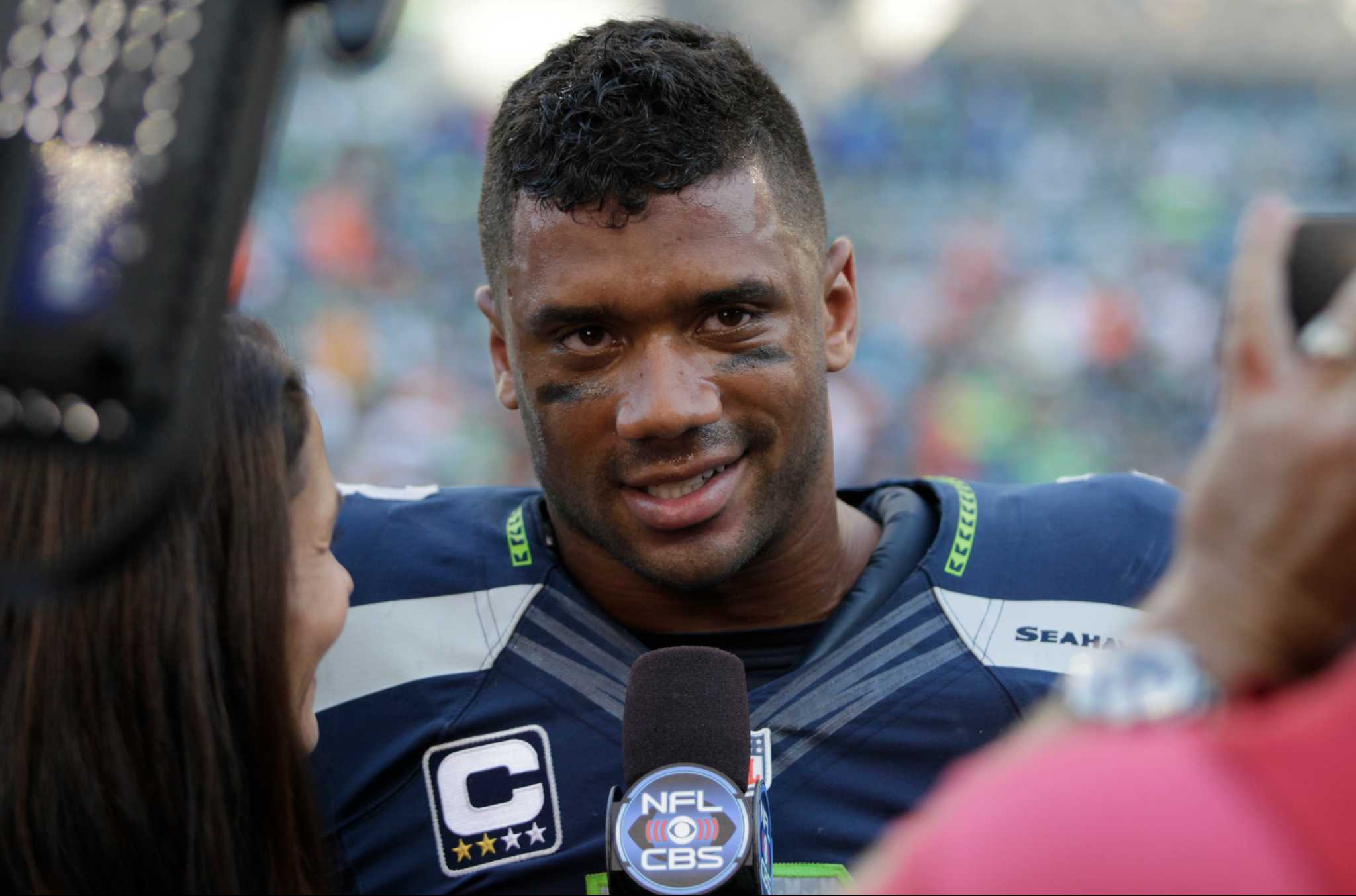 Wilson, Seahawks beat Broncos in Super Bowl rematch