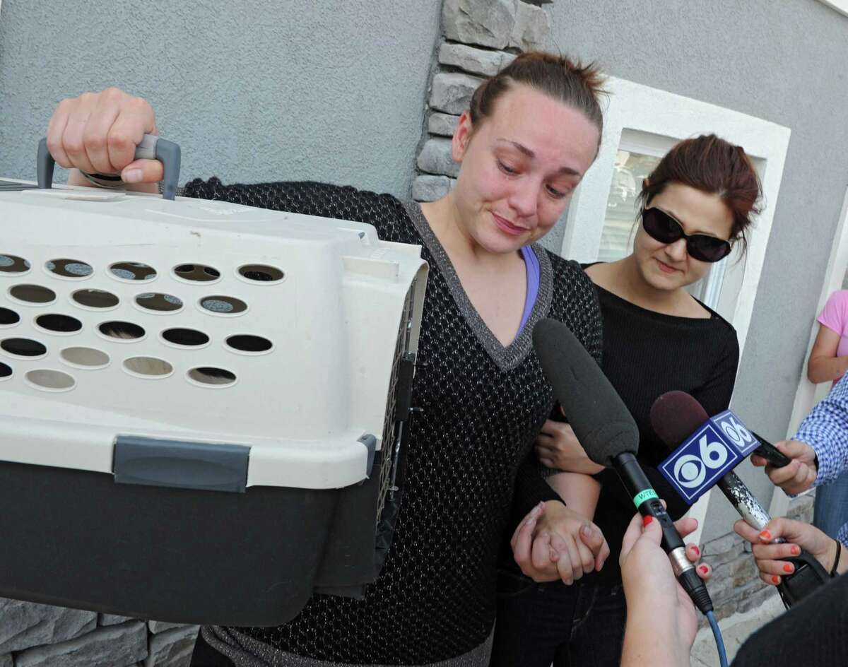 Stun gun death puzzles cops, kin