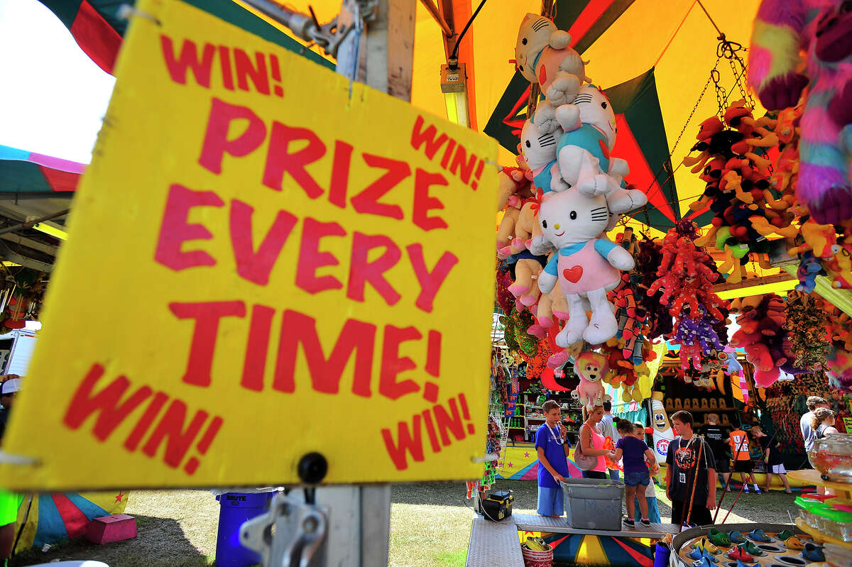Groves Hosts Annual Pecan Festival