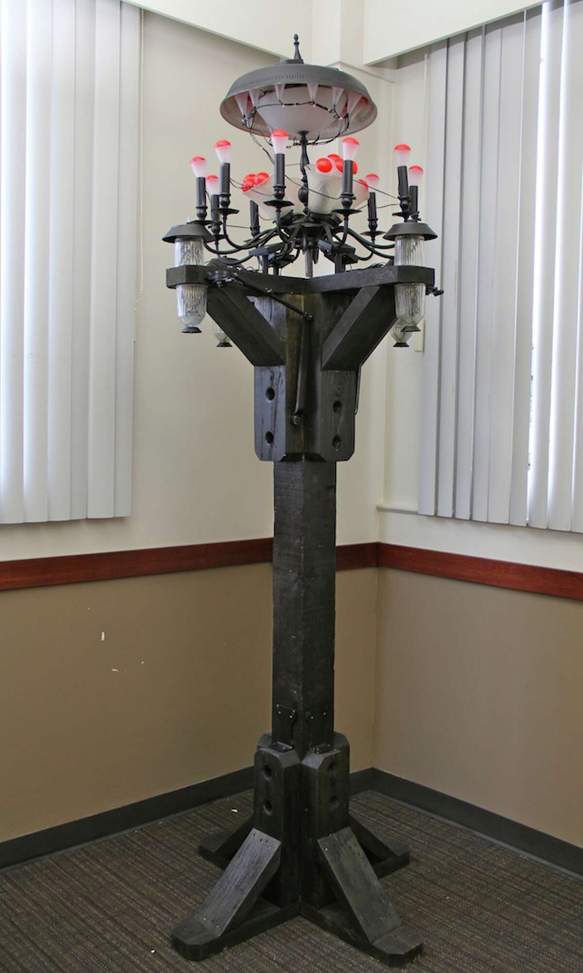 Competitors devise unique uses for shipping crate parts