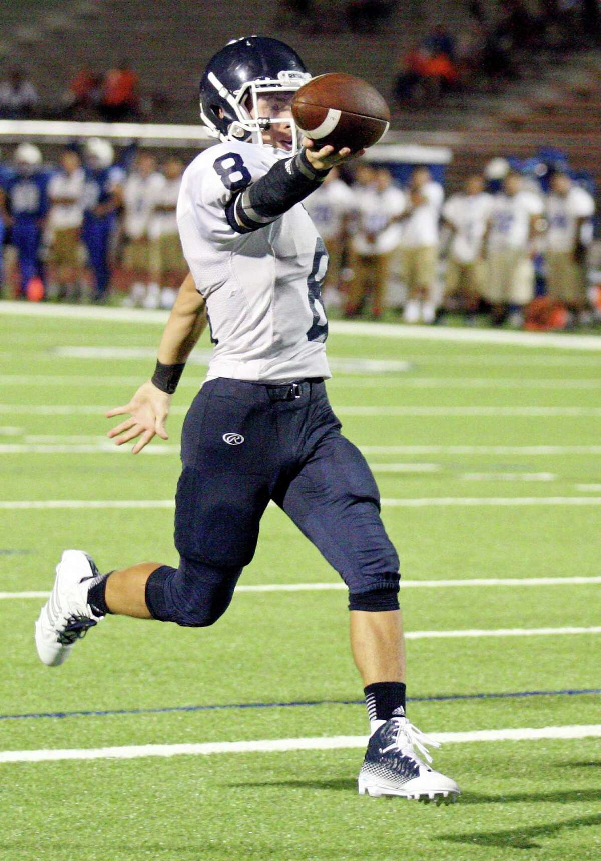 Lee quarterback just won't stop