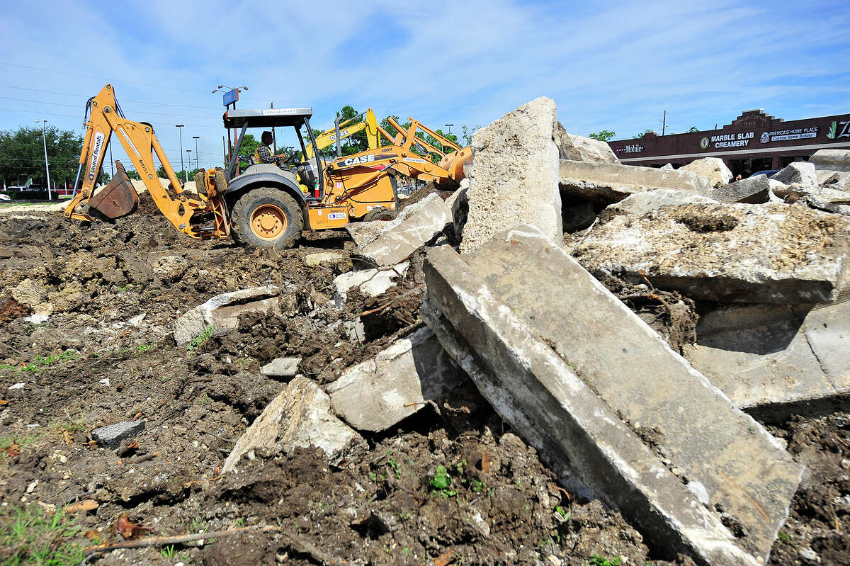 Construction underway for new Panera Bread