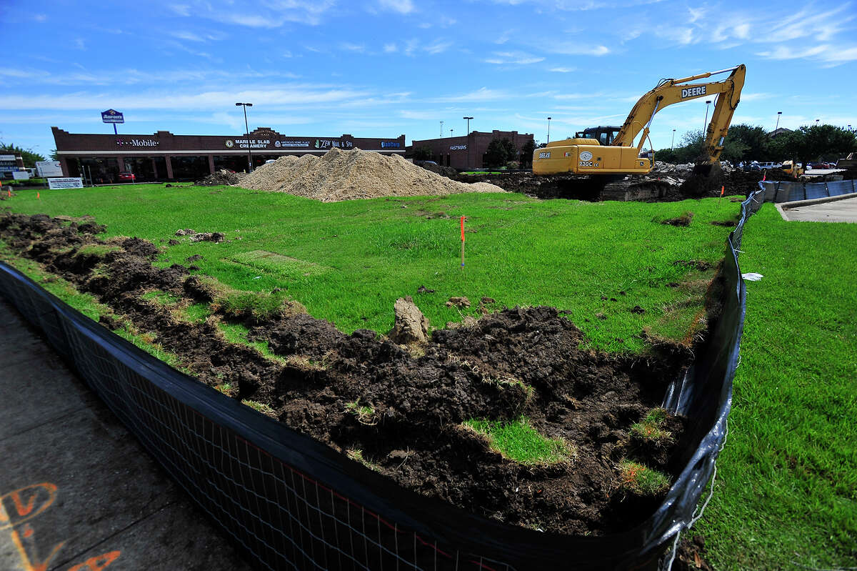 Construction underway for new Panera Bread