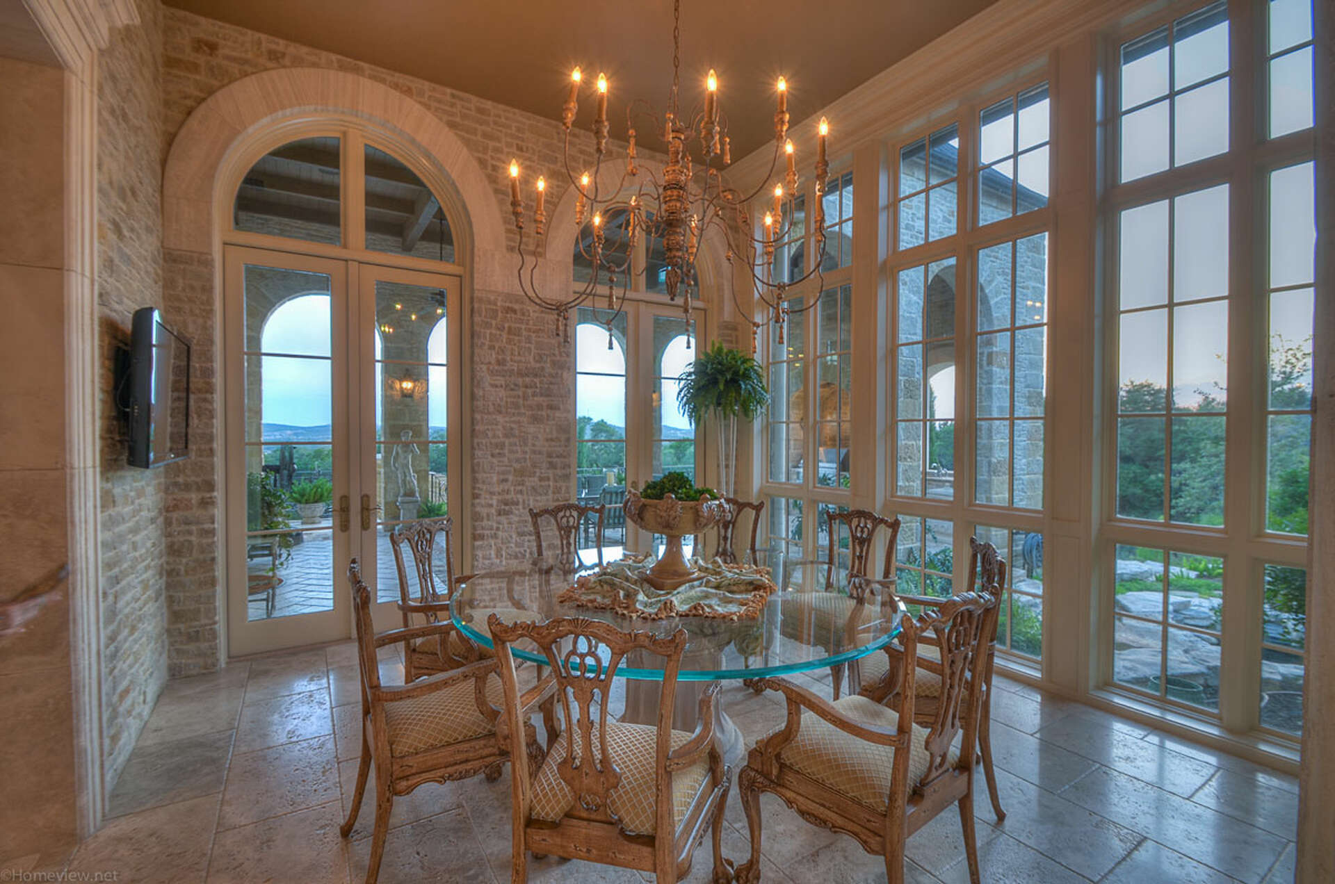 Magnificent Estate in The Dominion