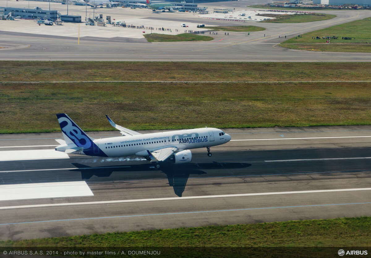 Airbus re-engined A320neo completes first flight