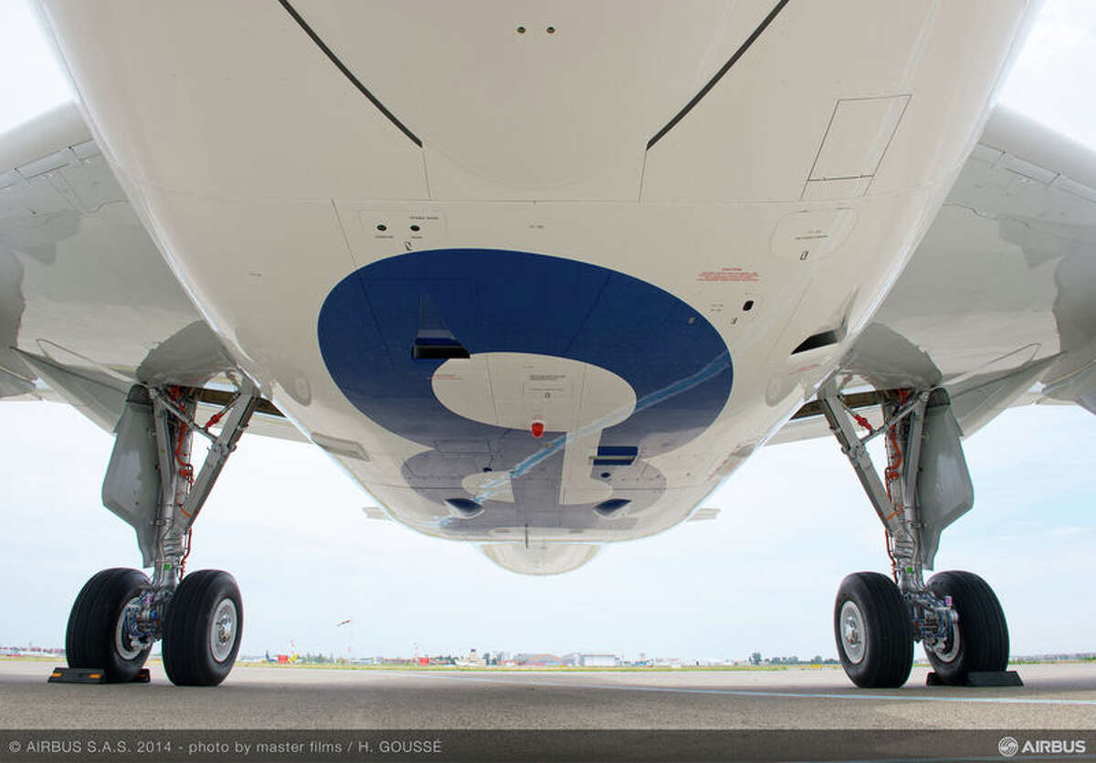 Airbus re-engined A320neo completes first flight