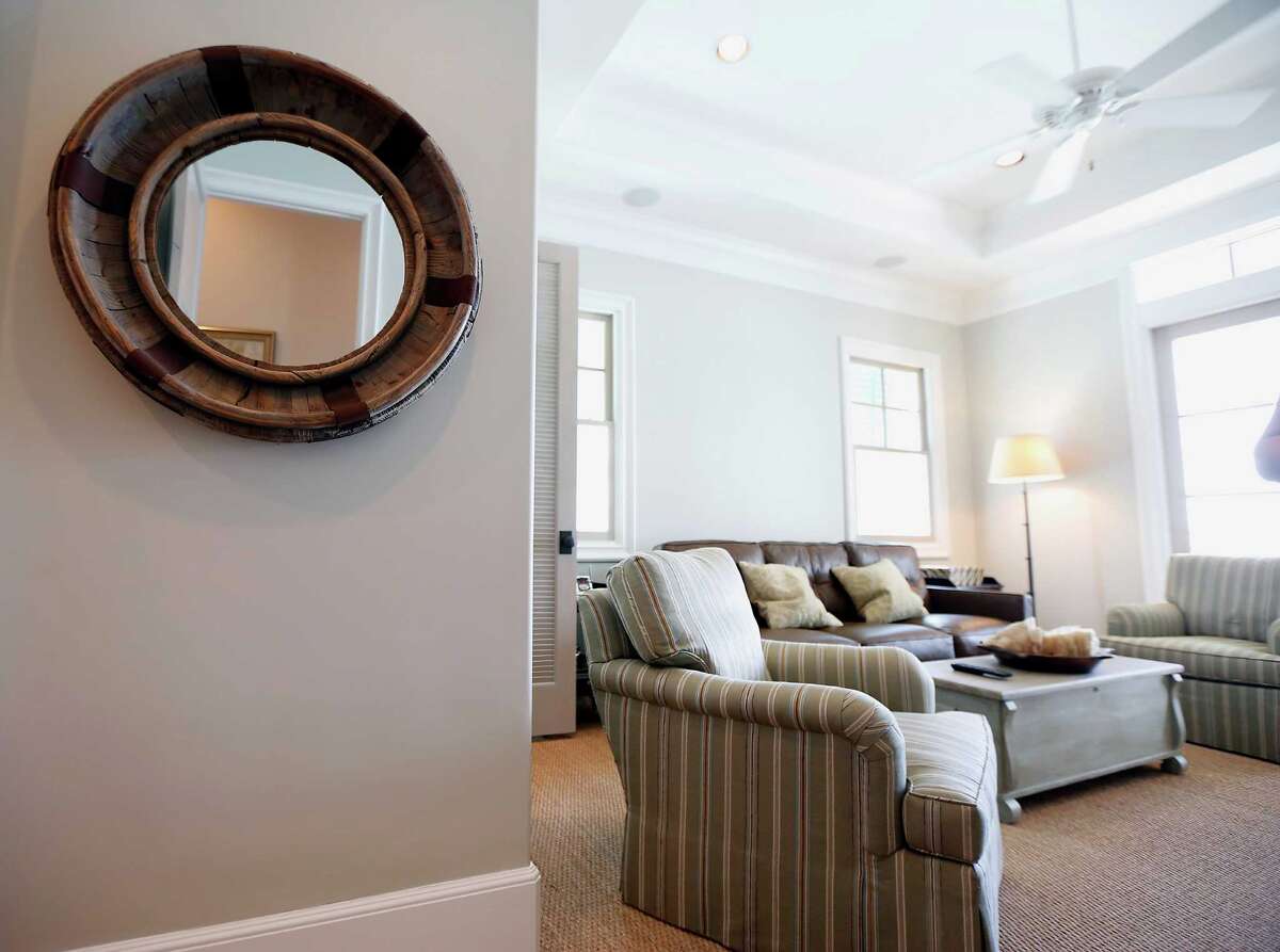 Stellar sunset inspired Houston couple to build a Tiki Island dream home