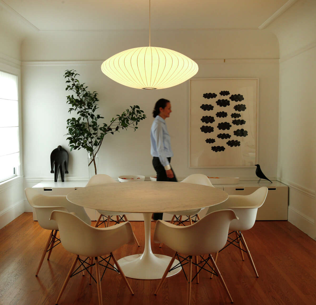 Tina Frey sees the light — it’s all white at her S.F. home
