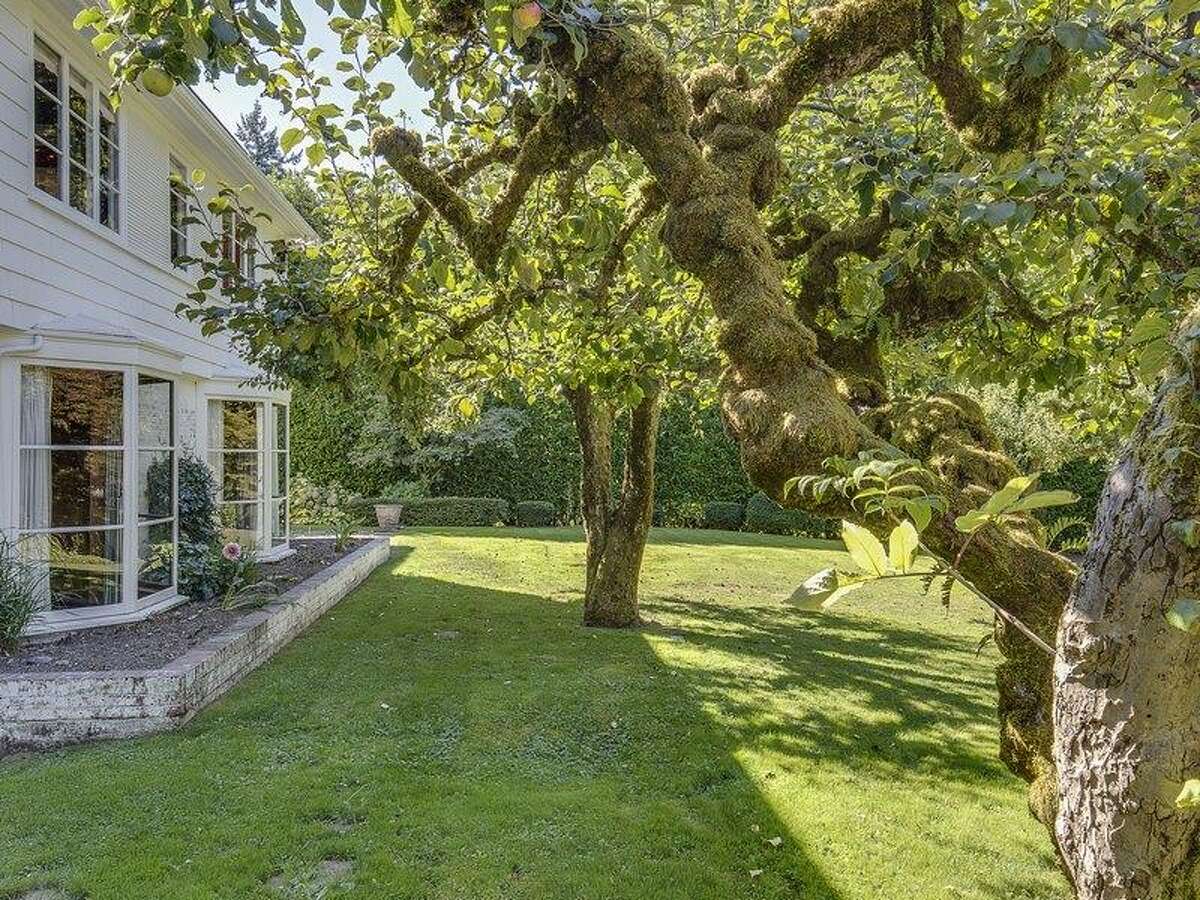 Rural estate inside Seattle back on the market