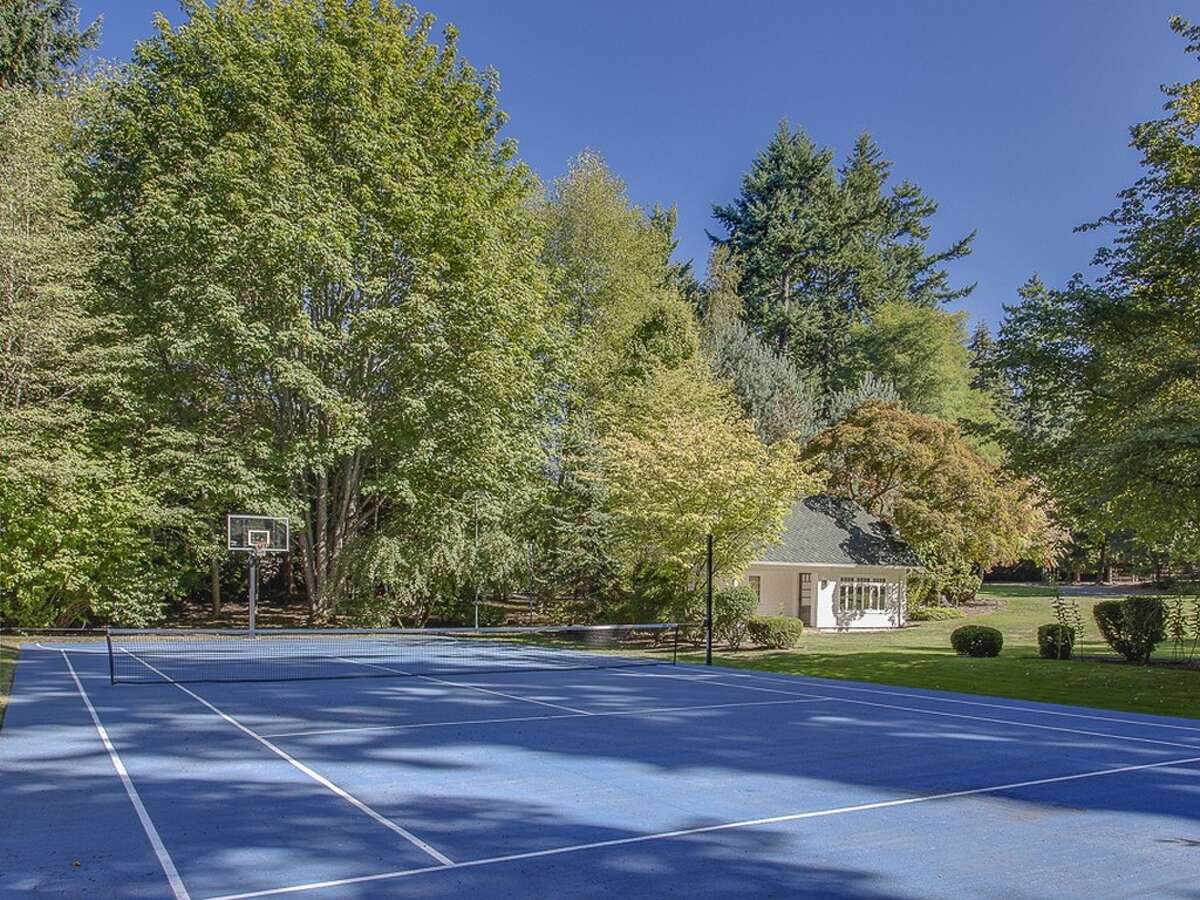 Rural estate inside Seattle back on the market