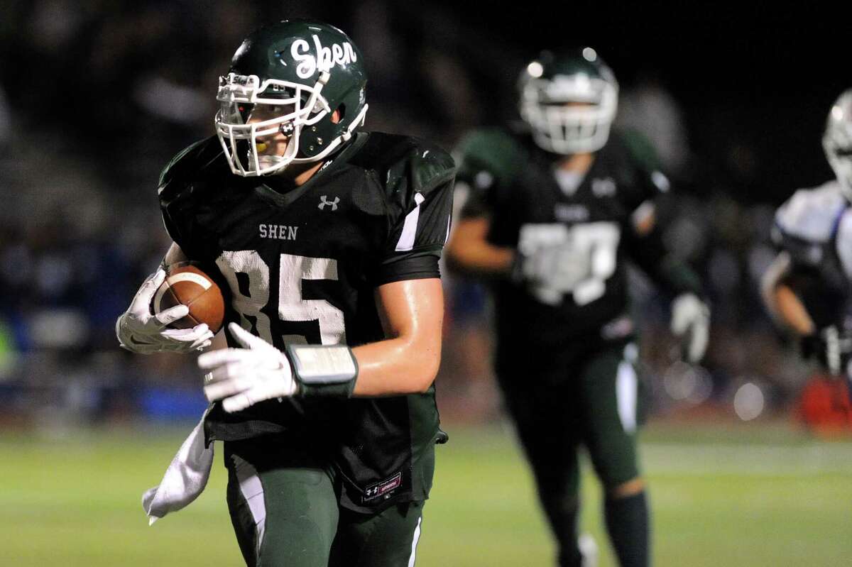 Shenendehowa football flies past Saratoga, 35-6