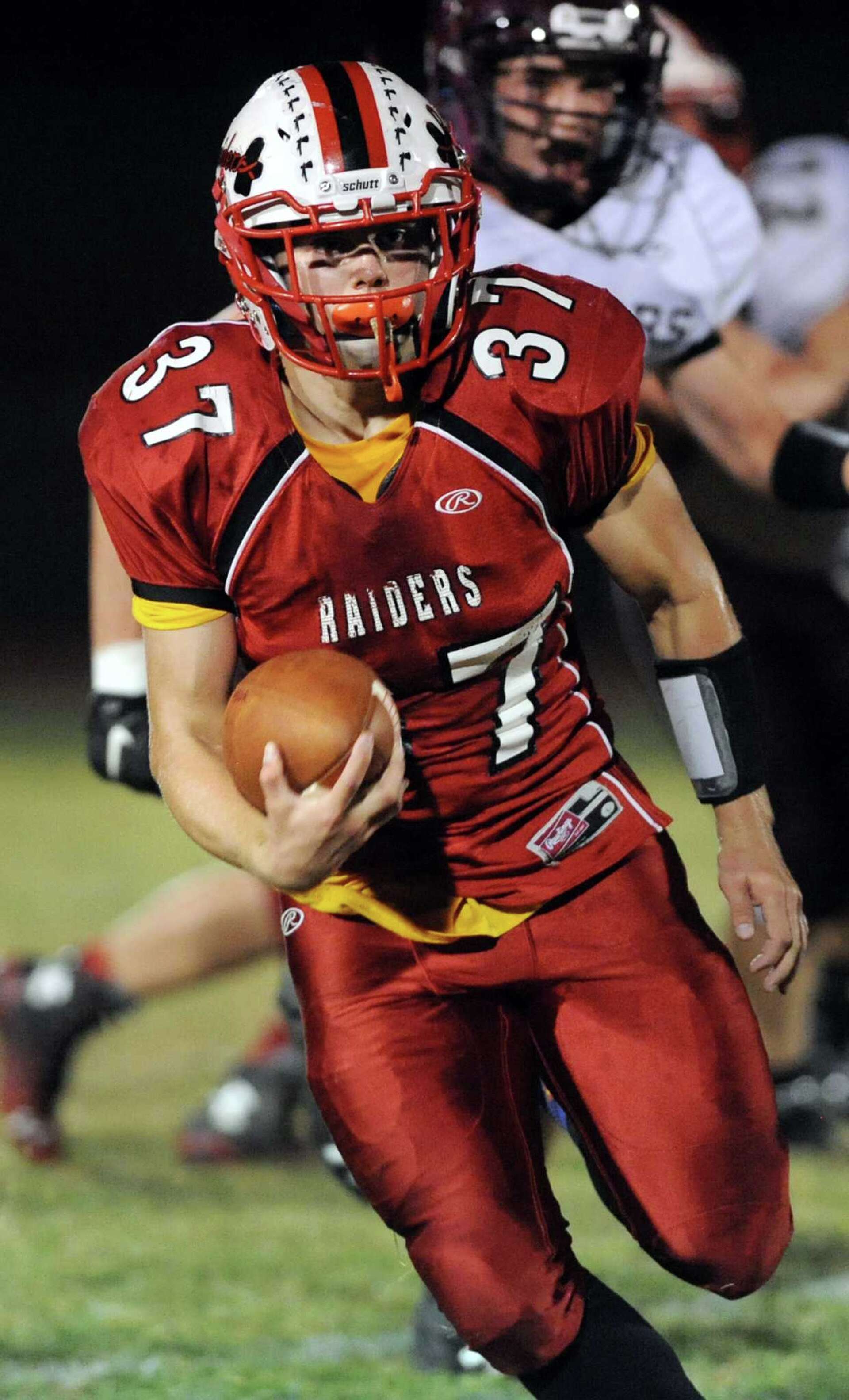 Mechanicville football tops Stillwater in Indian Bowl