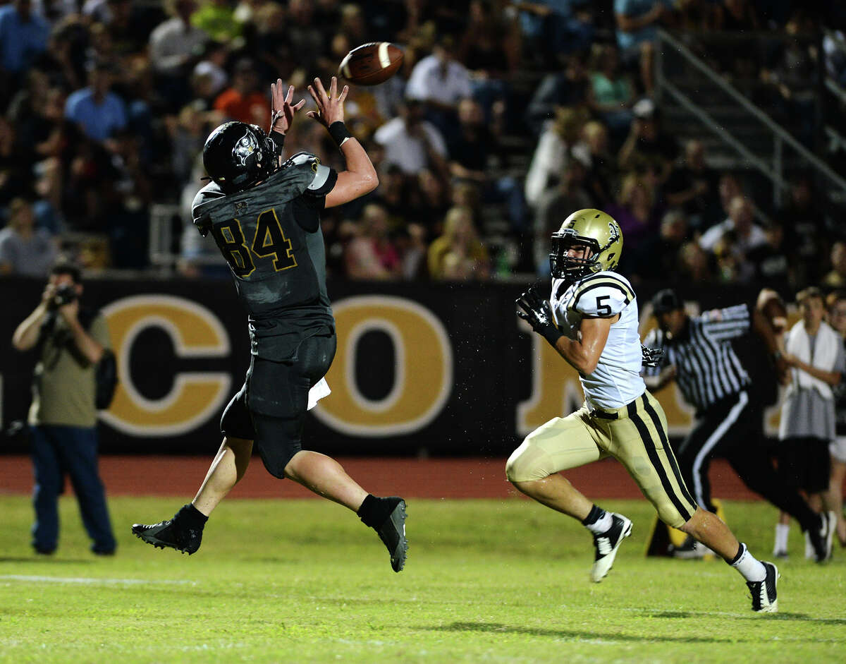 Nederland halts skid with win at Vidor