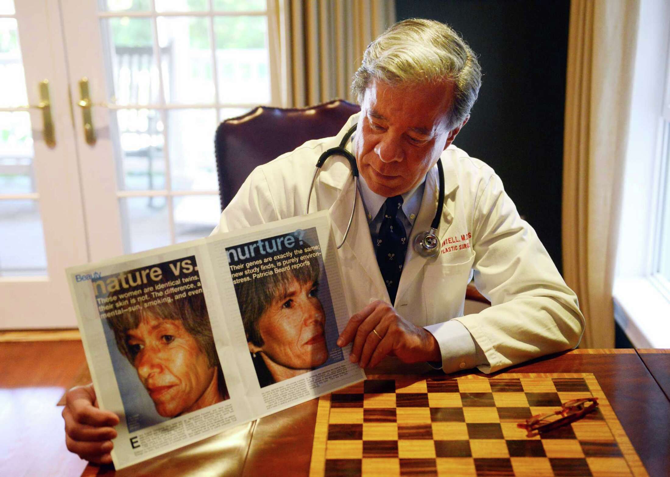 Greenwich surgeon's work lands him in the Smithsonian