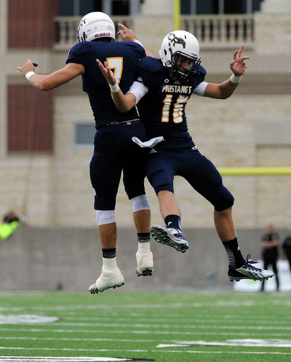 QB Rock rallies Cypress Ranch to win over Cypress Woods