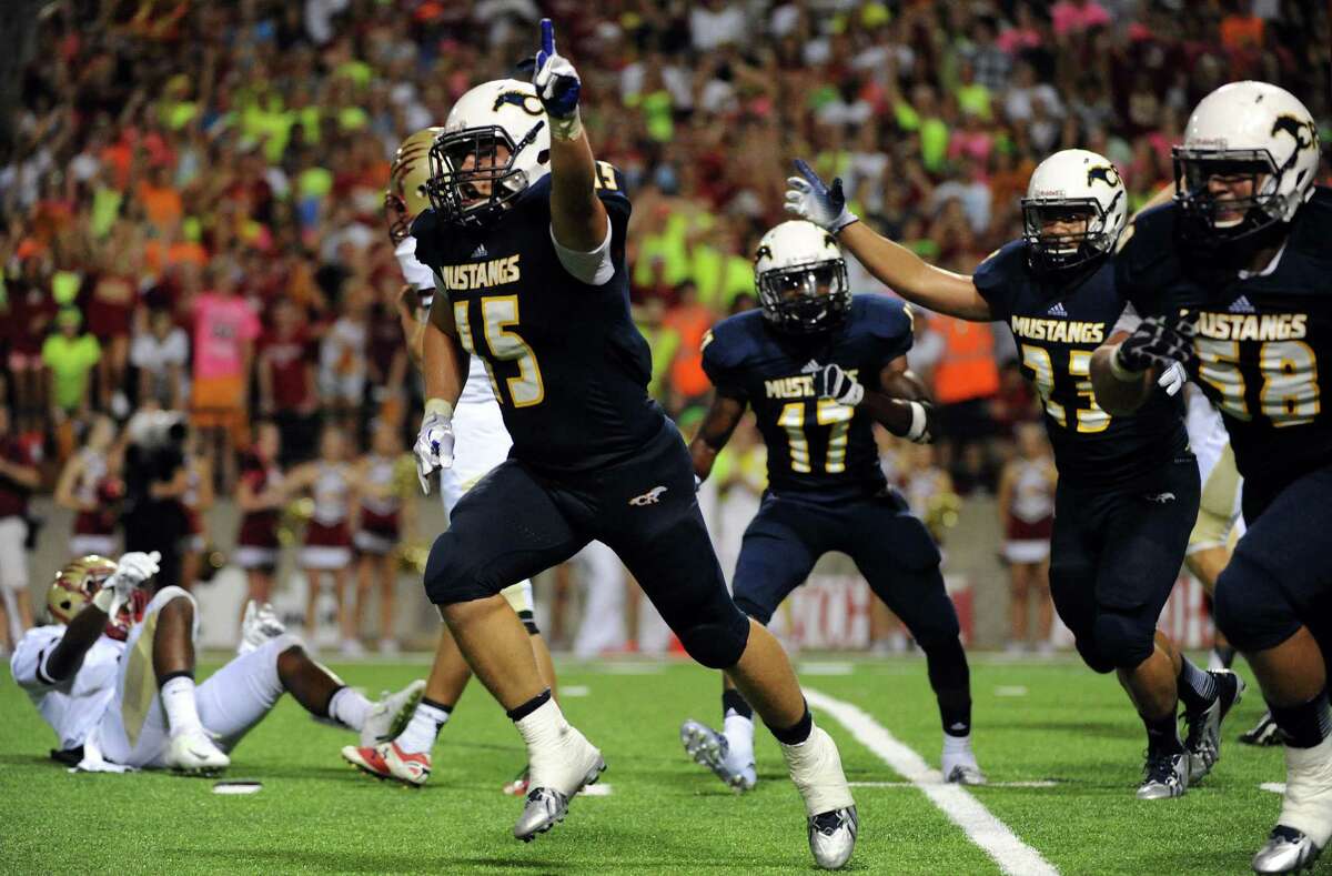 QB Rock rallies Cypress Ranch to win over Cypress Woods