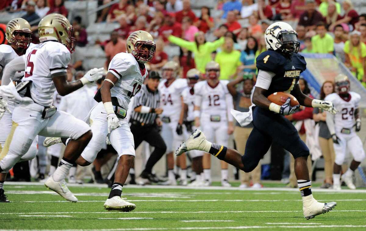 QB Rock rallies Cypress Ranch to win over Cypress Woods