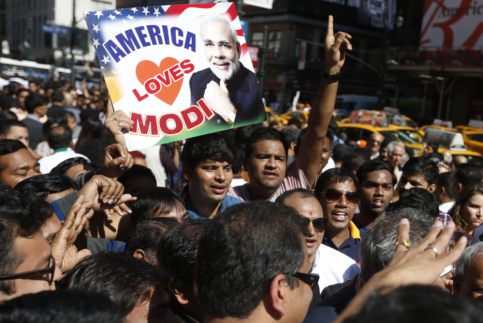 India’s new leader gets rock-star treatment in New York