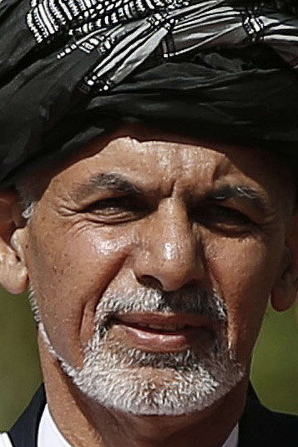 Ahmadzai sworn in as Afghan president