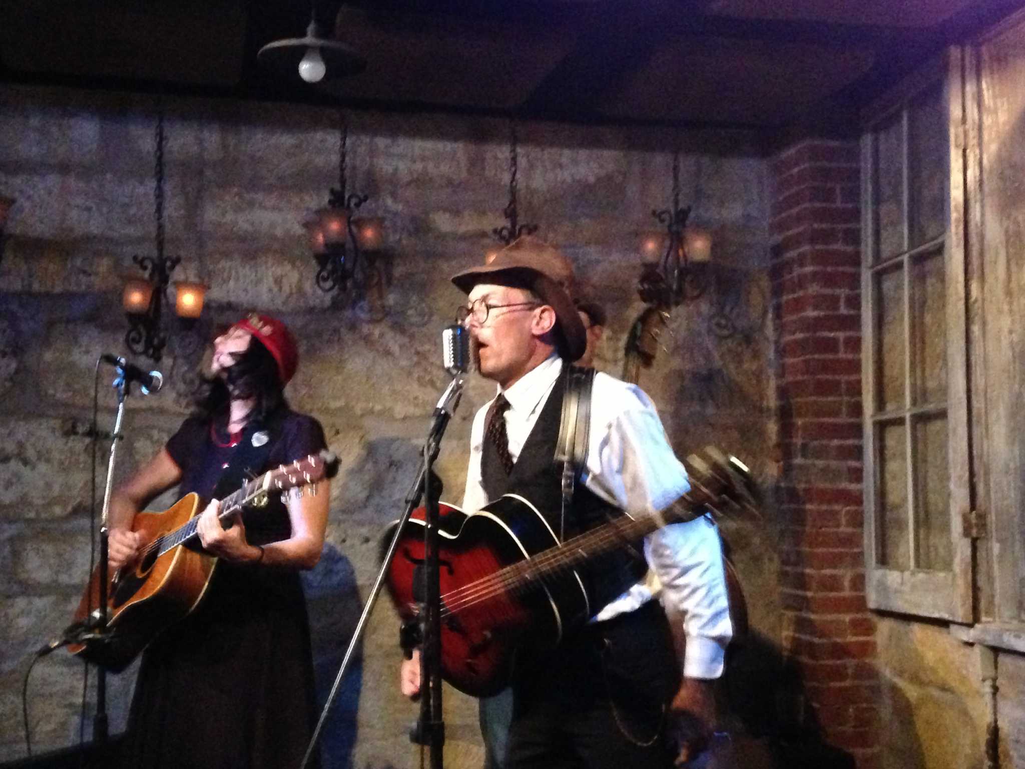 Maria Moss and Jon Hogan embrace a timeless sound