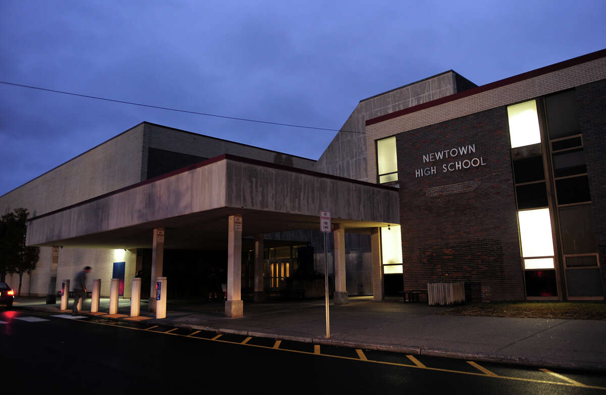 Ridgefield, Newtown high schools named in top 500 by Newsweek
